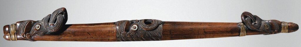 Maori Artifacts | Maori Art | Maori carving | Maori Paddles